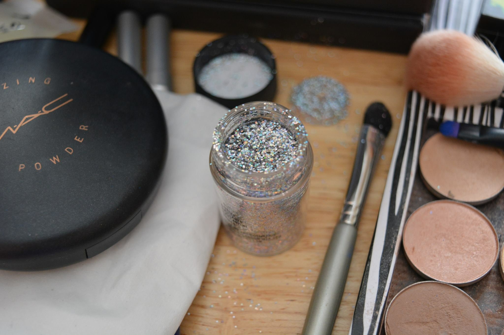 Les techniques de maquillage et leurs utilités - Le Cahier