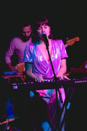 Sara-Danielle: la chanteuse que tu dois absolument écouter! - Le Cahier